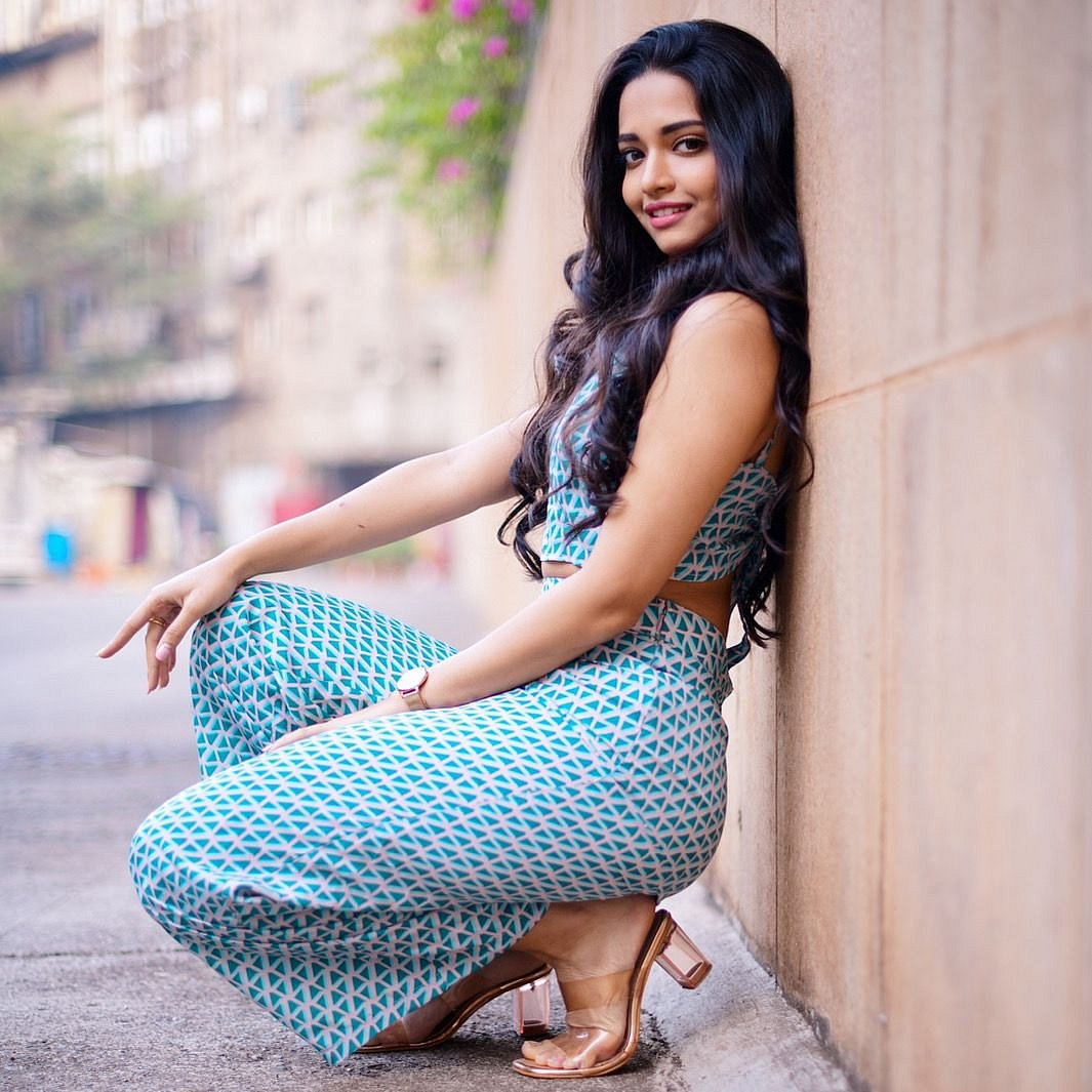 Vallari Viraj | 'नवरी मिळे हिटलरला' फेम वल्लरी विराज आपला फिटनेस कसा ठेवते?