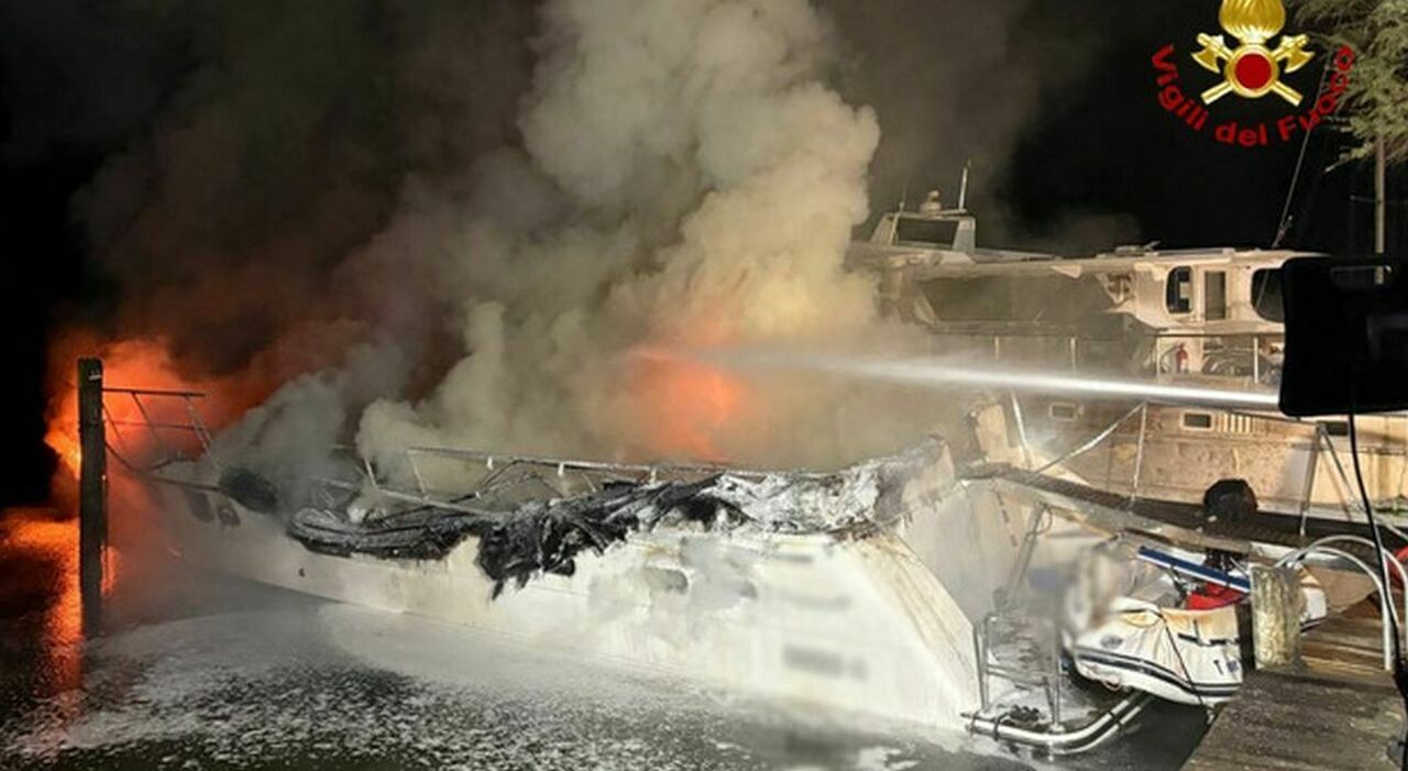 Barca va a fuoco e inizia ad affondare ad Udine: morta donna rimasta ...