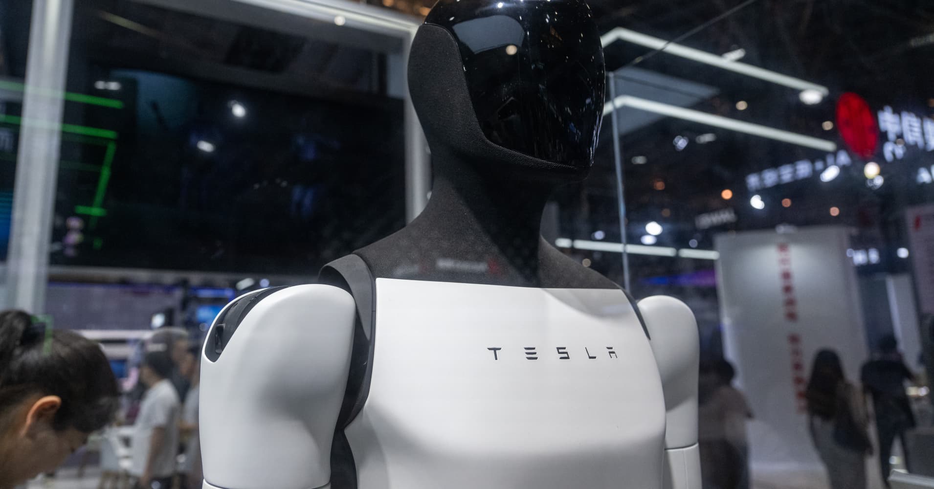 Tesla's Optimus humanoid robots hit by China's rare earth restrictions ...