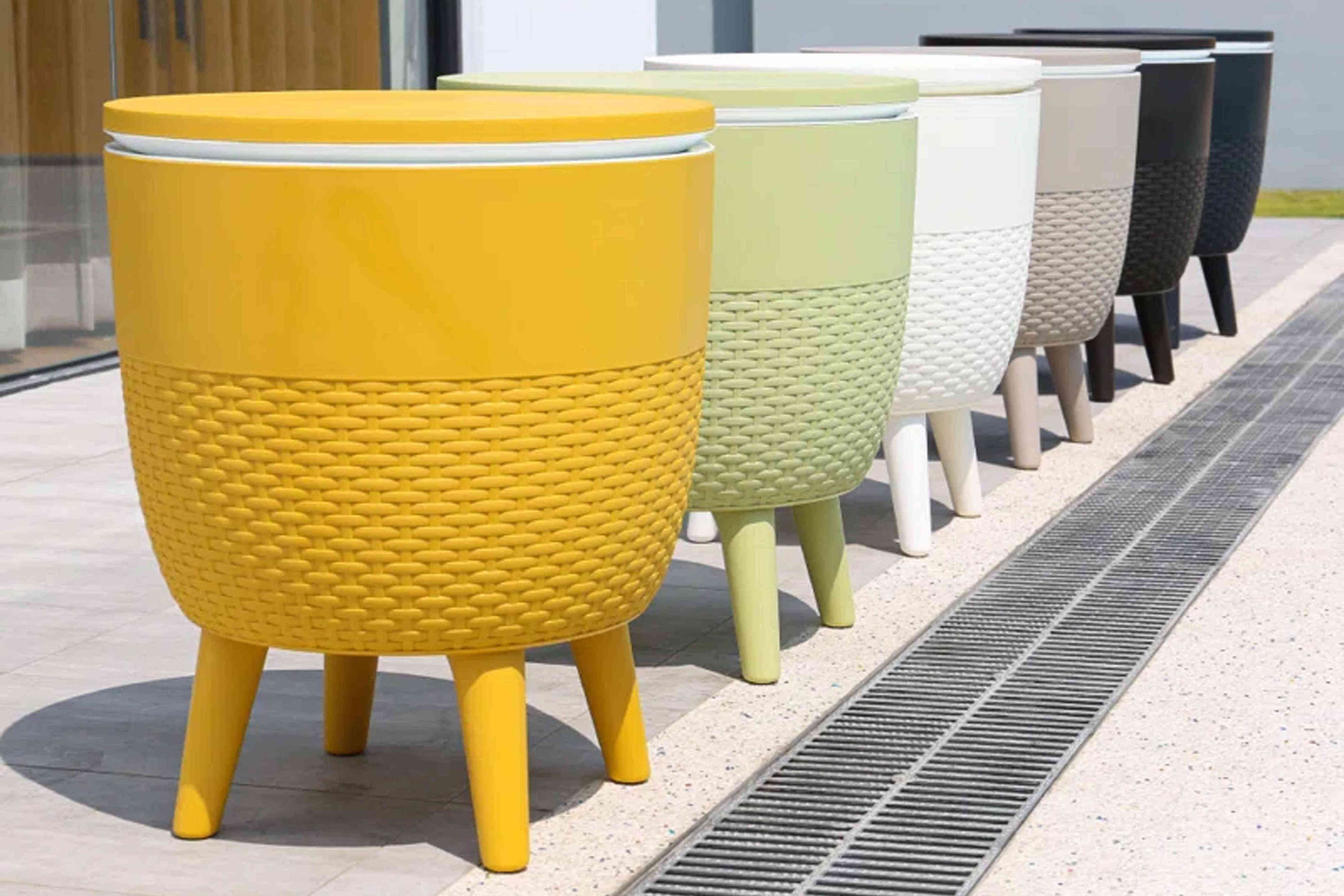 My Parents’ Go-To Outdoor Hosting Hack Is This Clever Side Table That ...
