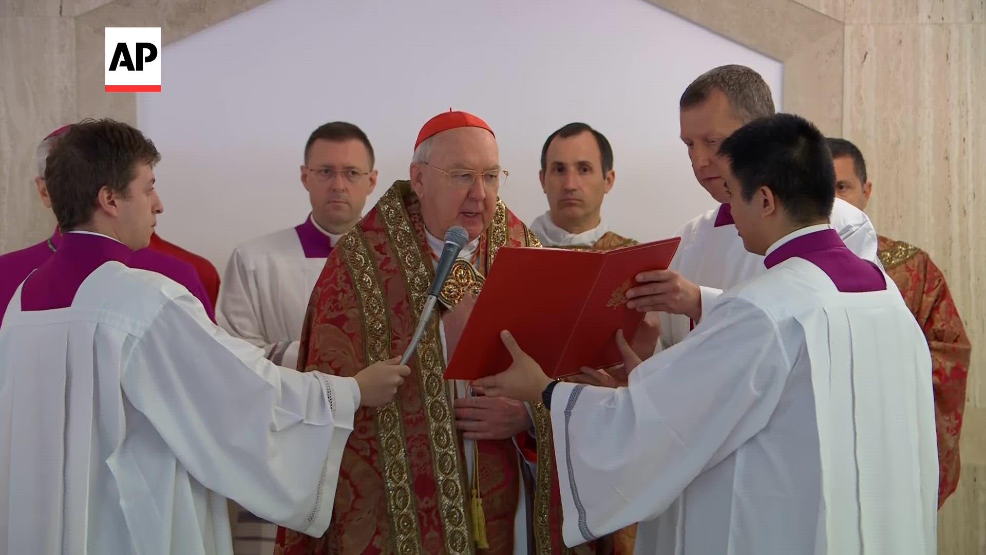 Bells toll as Pope Francis’ body transferred to St. Peter’s Basilica ...