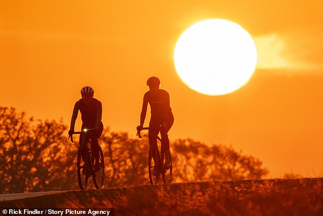 Is THIS the key to stopping global warming? Experiments to dim the SUN ...