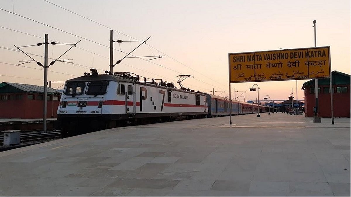 Railways adds extra coach to Jammu–New Delhi Rajdhani amid flight ...