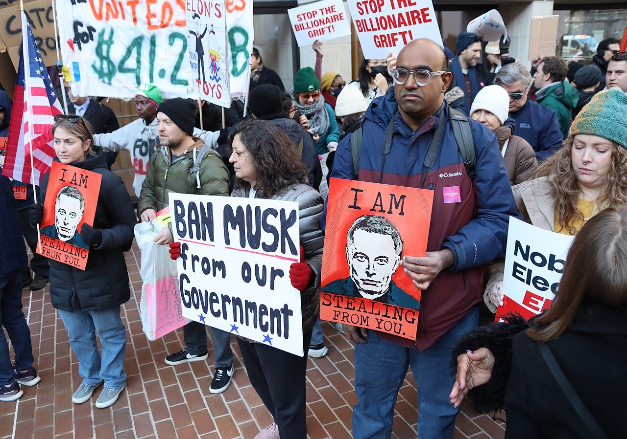 'Punch in the face': How anti-MAGA resistance can show it’s 'not afraid ...