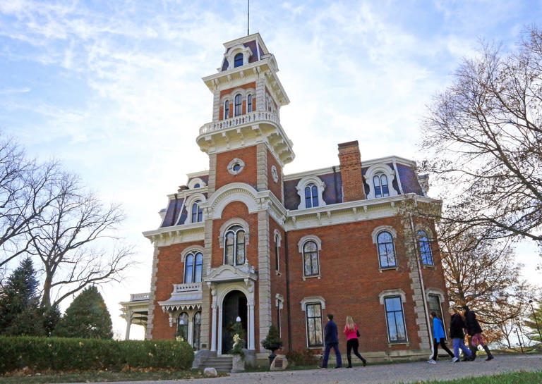 7 historic homes you can visit in the Des Moines metro area