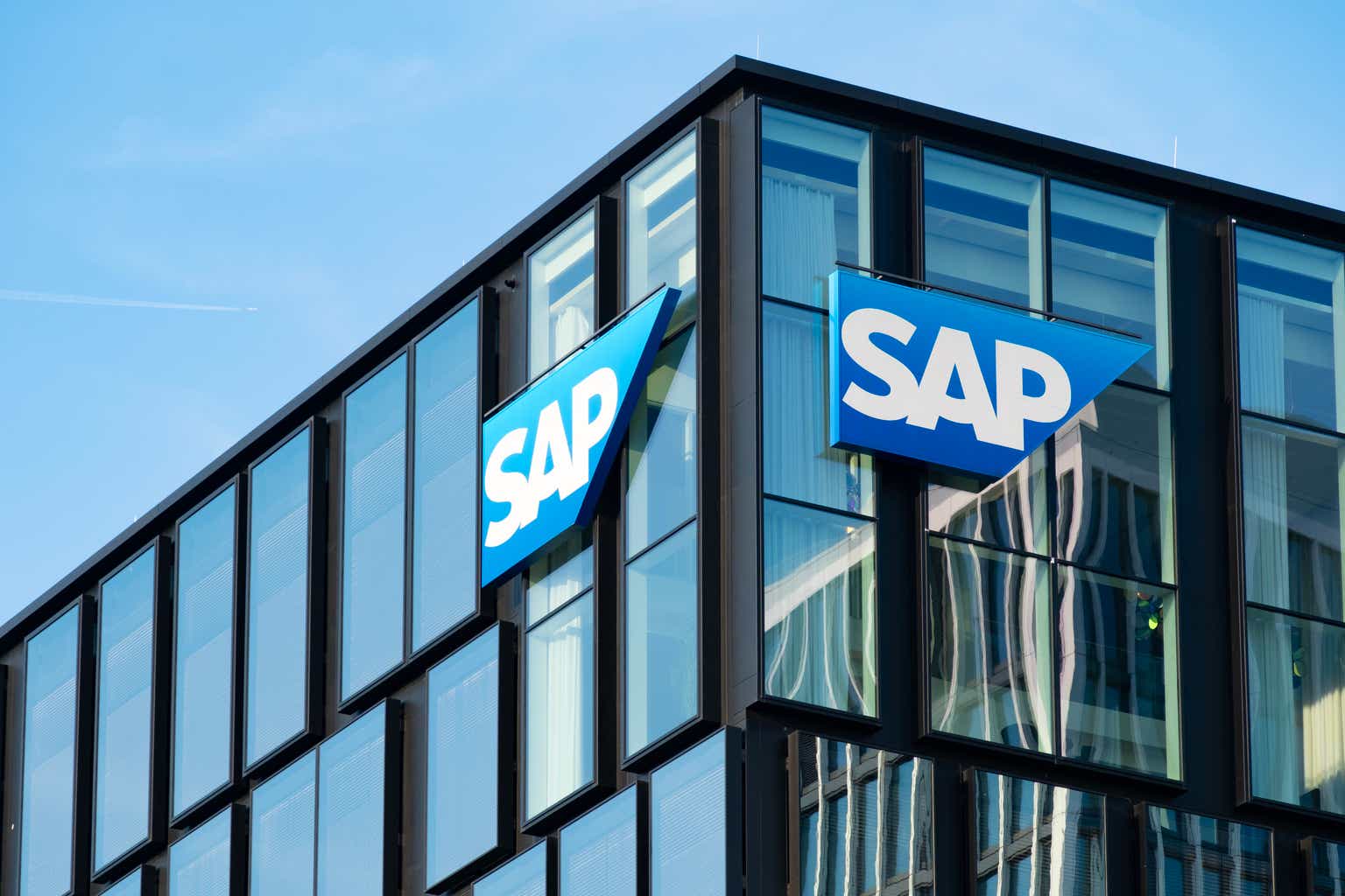 Capgemini, SAP team up with Mistral to deploy AI models for regulated ...