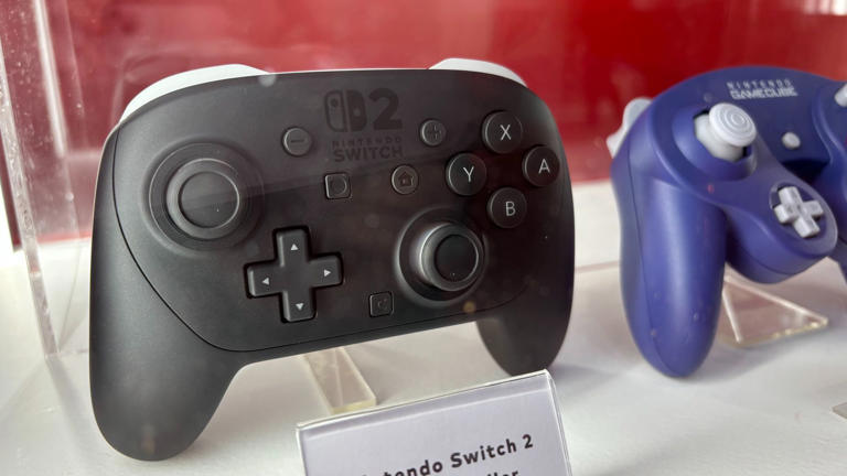 The Switch 2 Pro Controller will have the same colossal battery life as ...