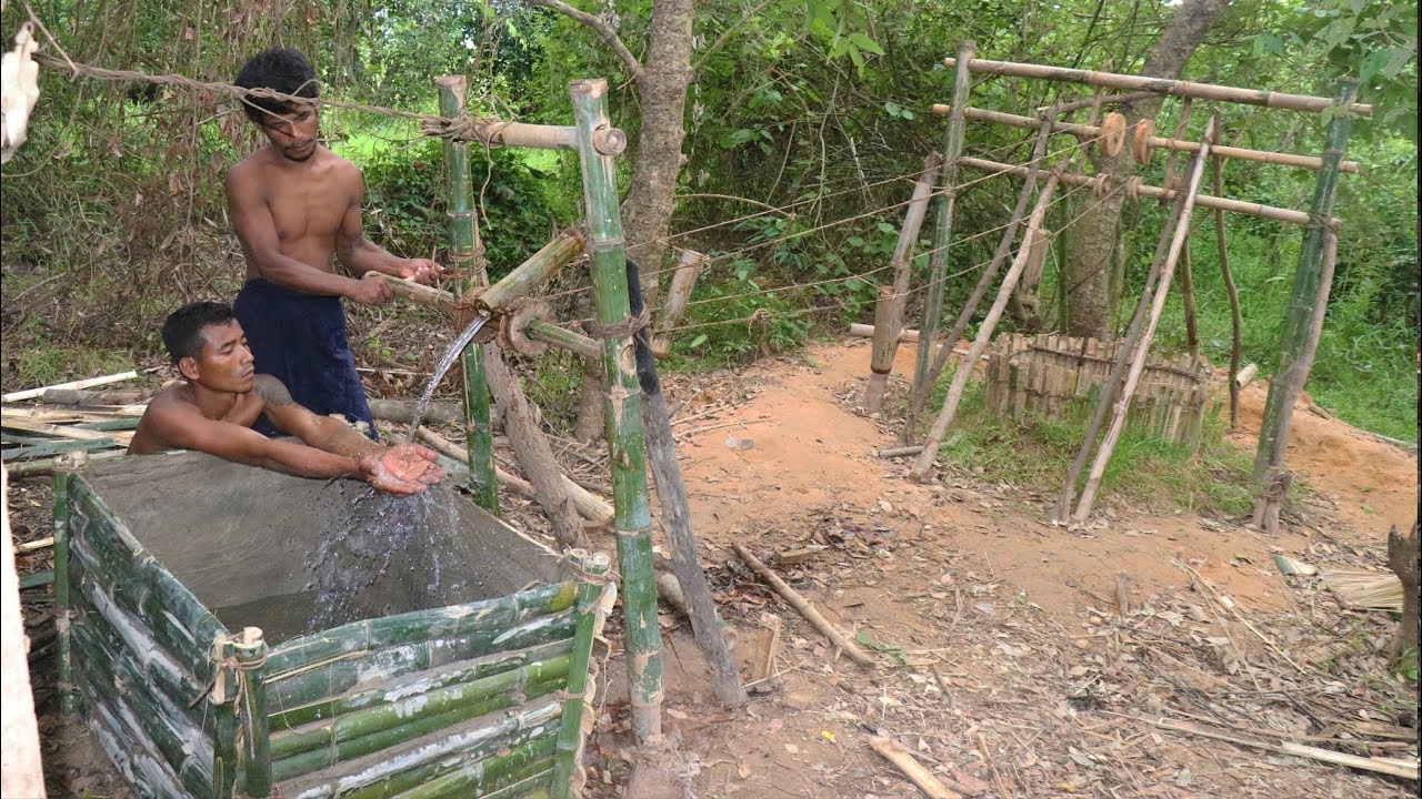Building a Groundwater Filtration Tank by Hand!