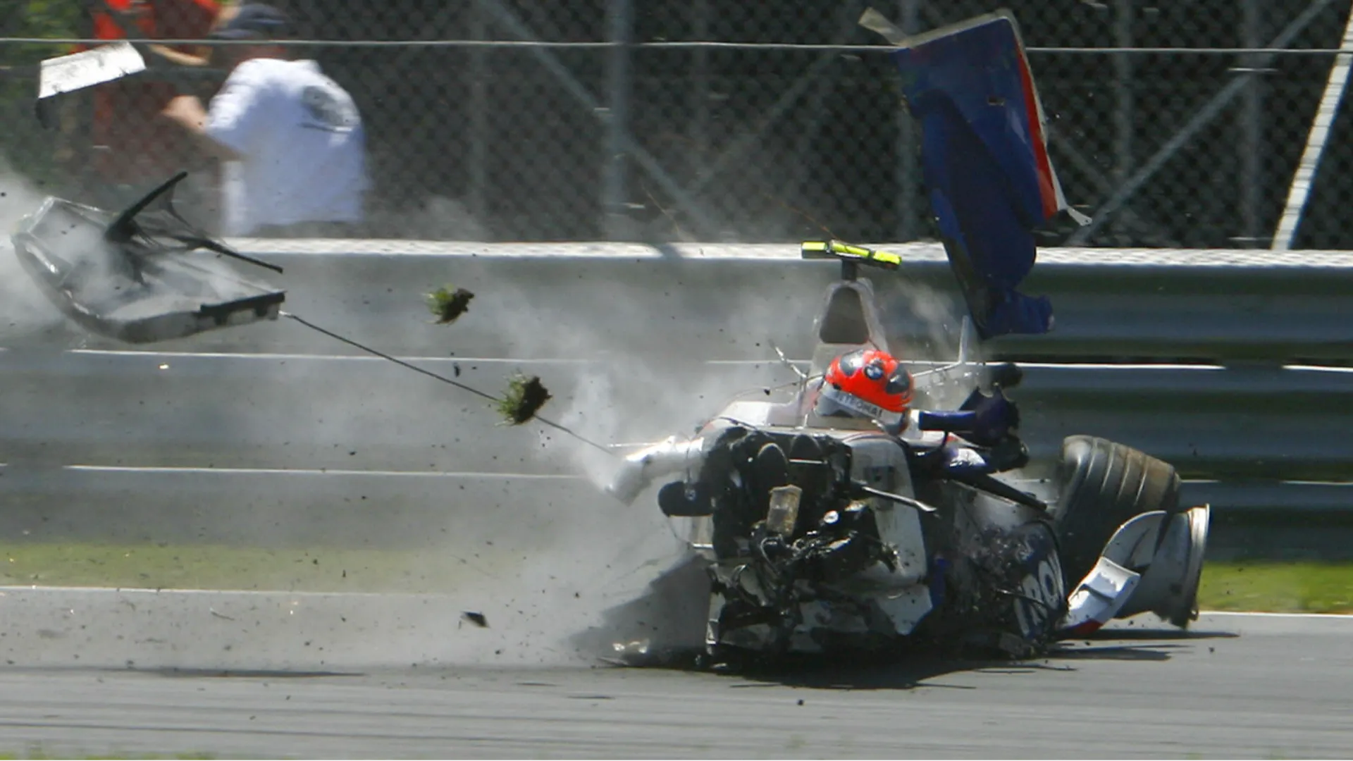 F1 : il y a 18 ans, l'un des accidents les plus effrayants de l ...