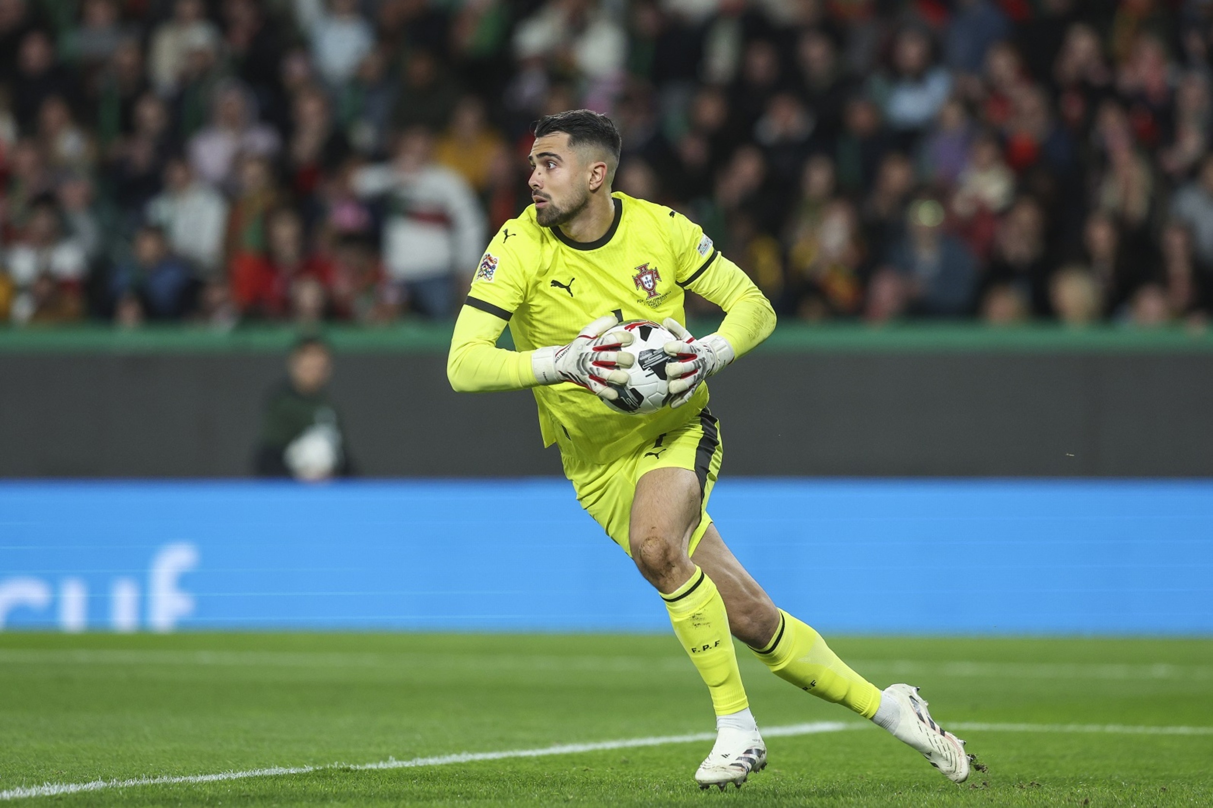 Guardiola 1-0 Amorim: Man United target on the verge of accepting Man ...