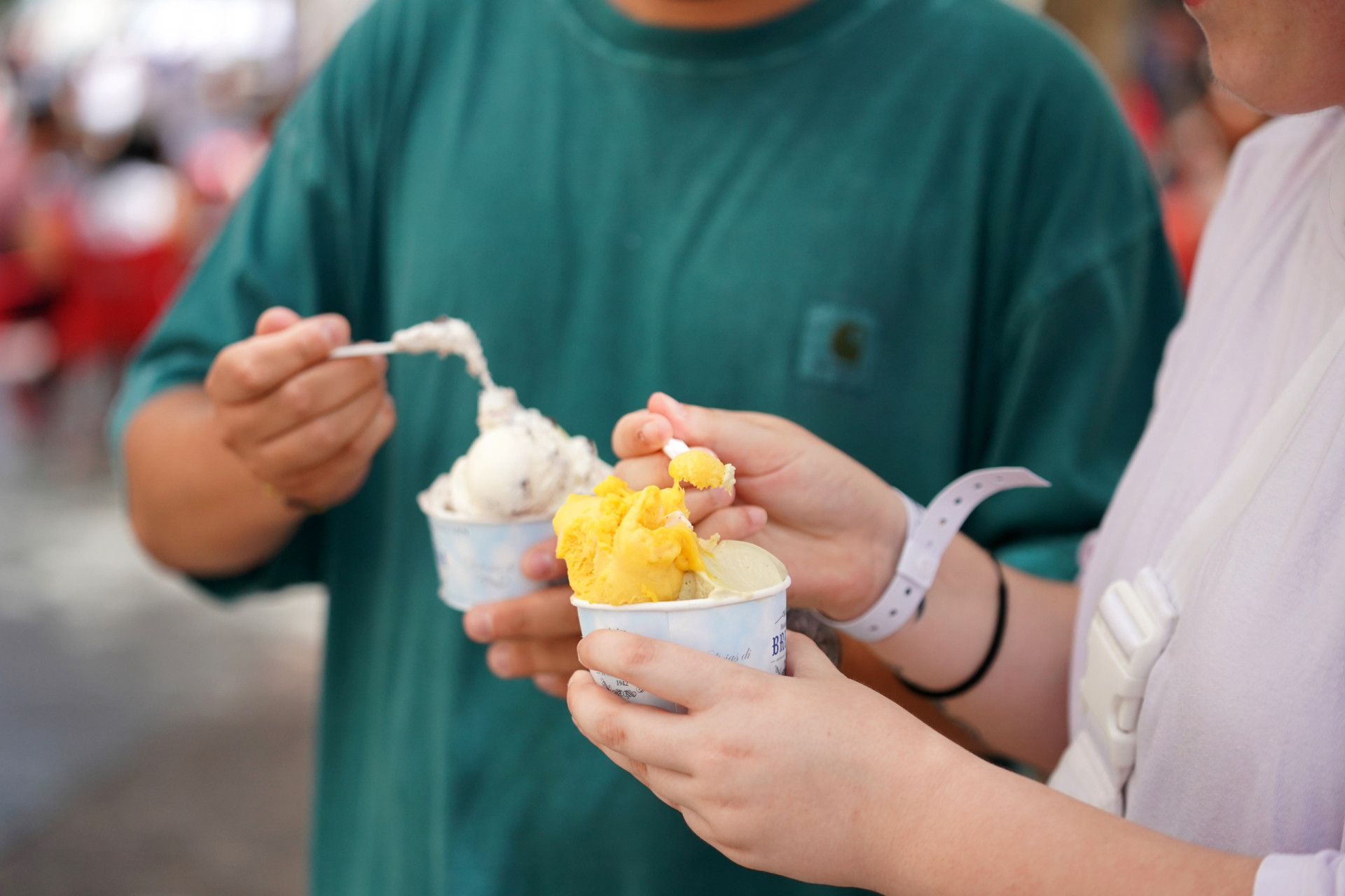 What happens to the brain when you eat sugar?