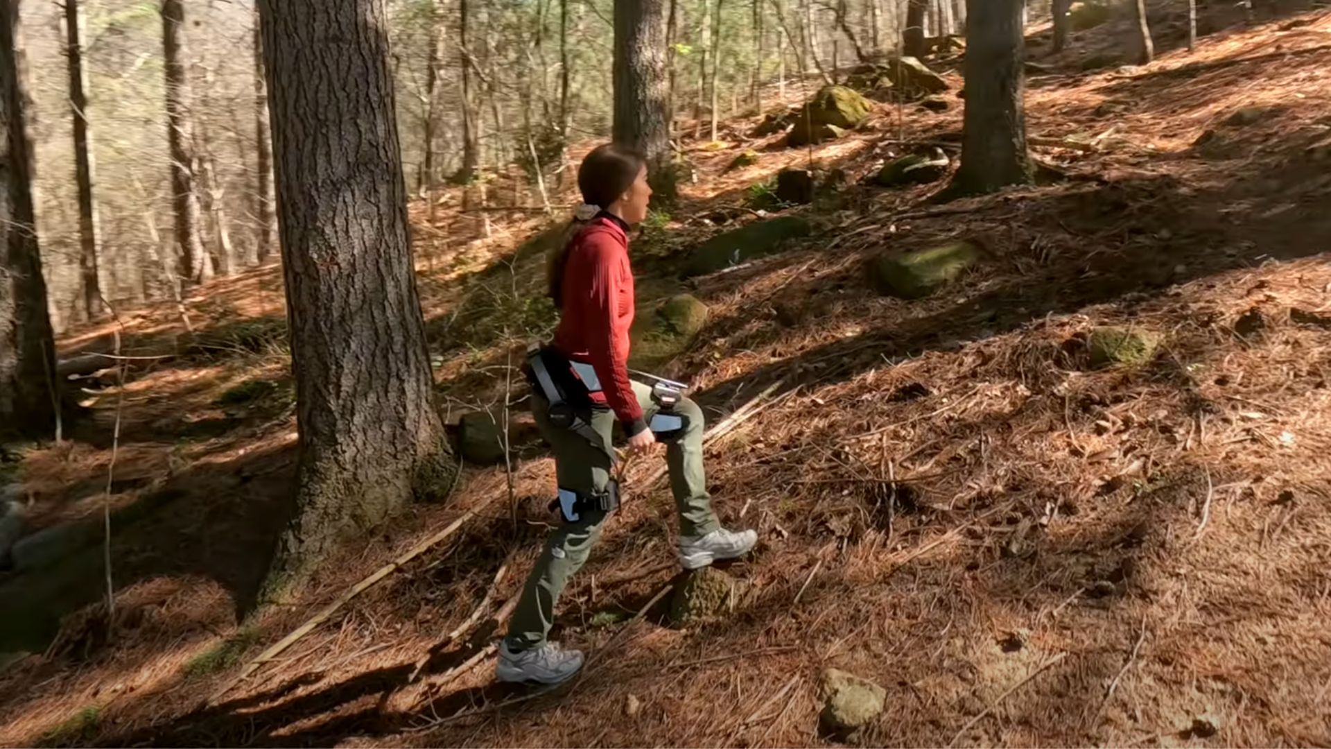 World’s first robotic exosuit cuts body strain by 30%, adds 10 miles of ...