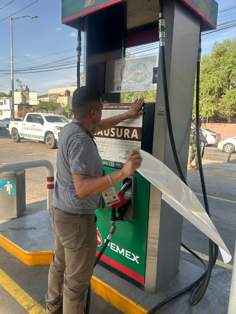 Clausuran y multan con más de 1 millón de pesos a 2 gasolineras en Querétaro por impedir ...