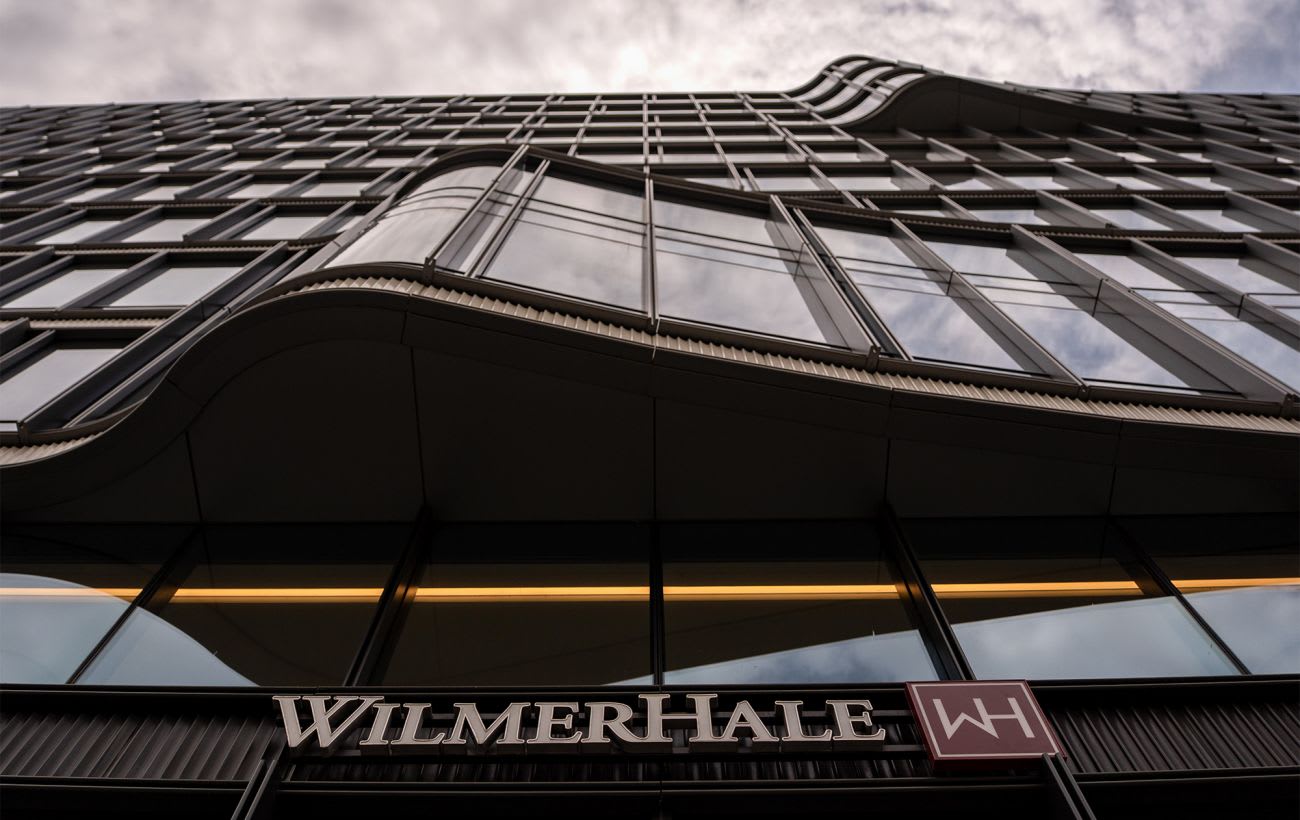 Leading US law firms Perkins Coie and WilmerHale fight Trump's ...