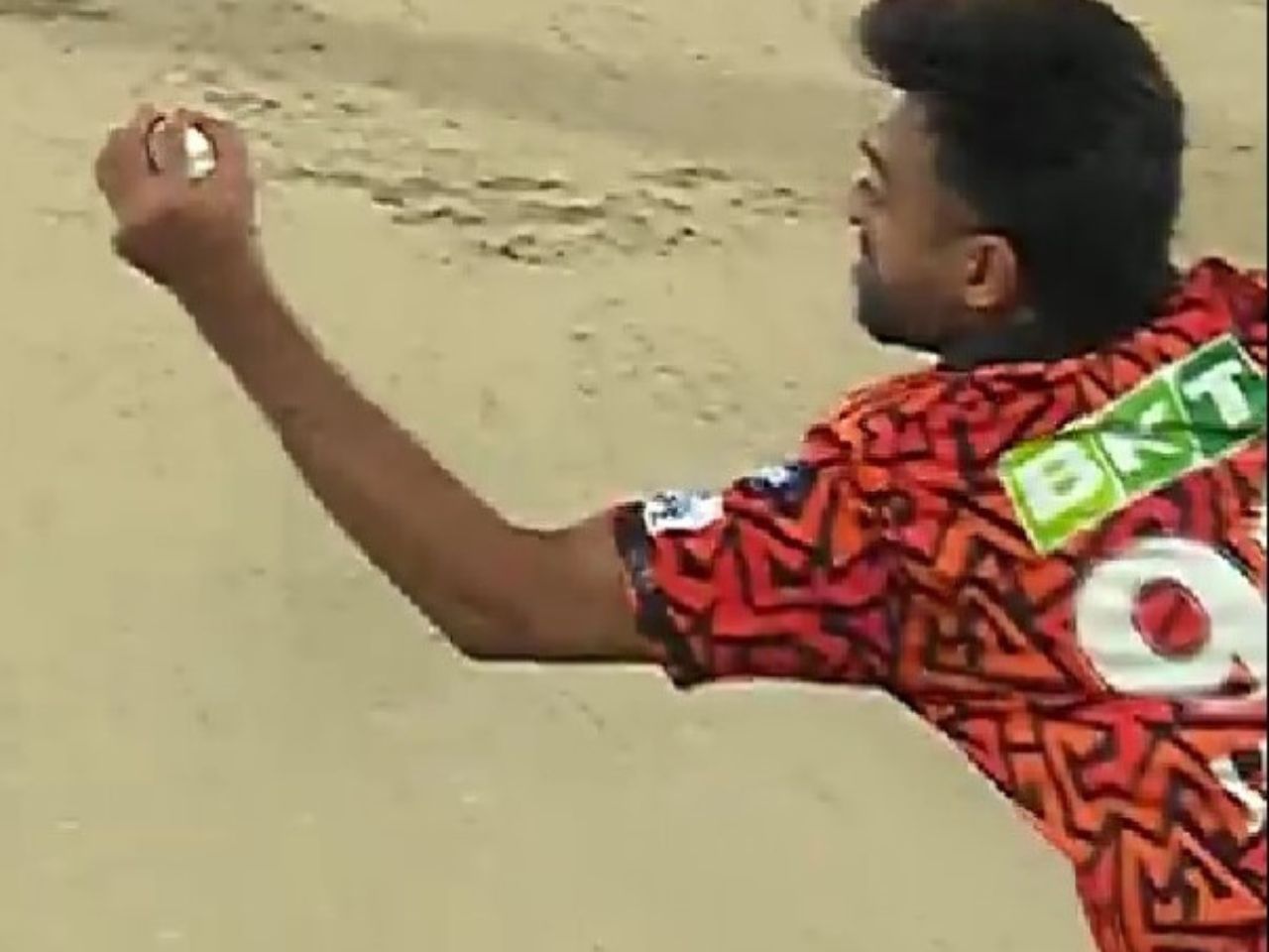 WATCH: Jaydev Unadkat grabs smart one-handed catch to dismiss Ryan Rickelton