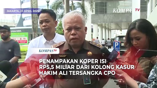 Penampakan Koper Isi Rp5,5 Miliar dari Kolong Kasur Hakim Ali Muhtarom
