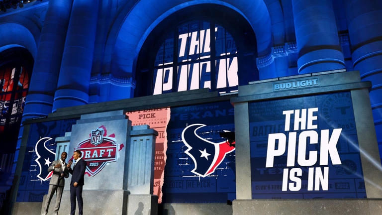 2026 NFL Draft: Houston Texans trade up to No. 26 overall, selects ...
