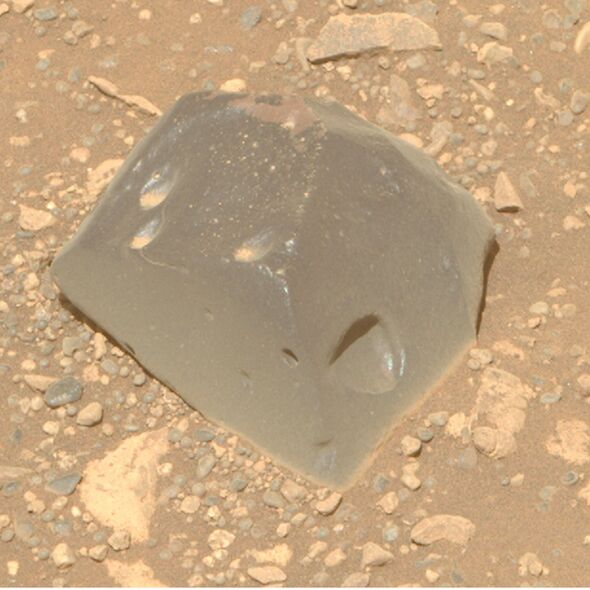 NASA scientists left baffled by eerie 'Skull Hill' on Mars