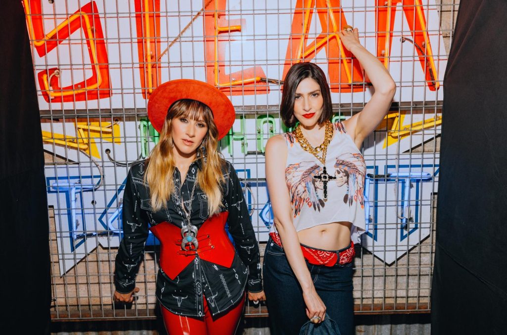 Ha*Ash Captivates With Latin Pop-Country Performance at Billboard Latin ...