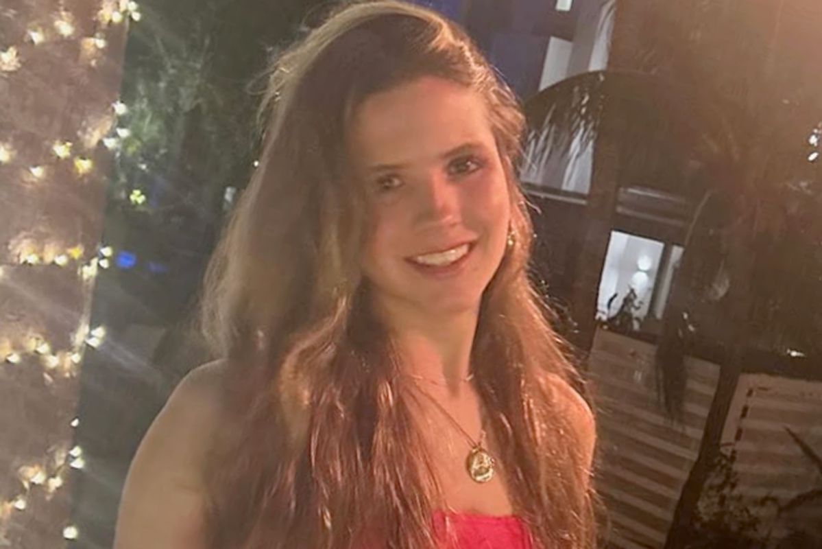 Mass. High School Diving Champion Dies at 18 in Car Crash During Spring ...