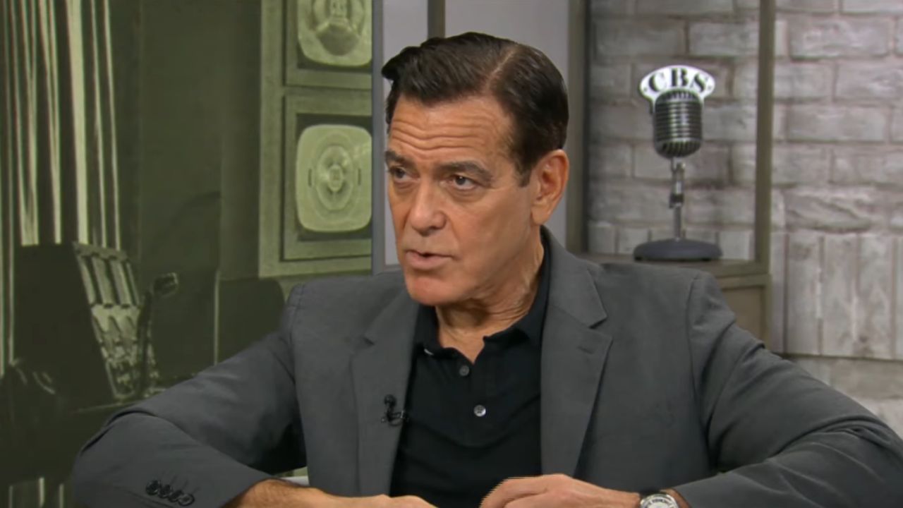 George Clooney wird von Fans verspottet, nachdem er seine Haare gefärbt ...