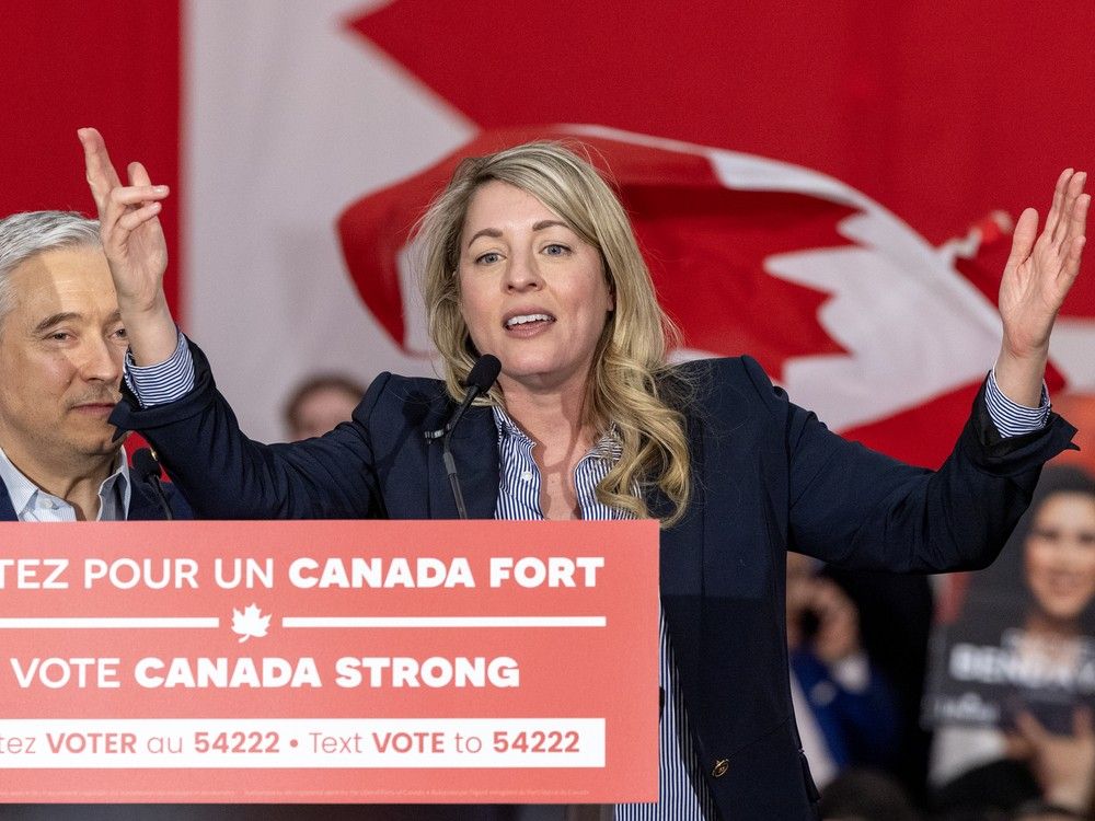 Melanie Joly calls for 'majority' Liberal government days away from ...