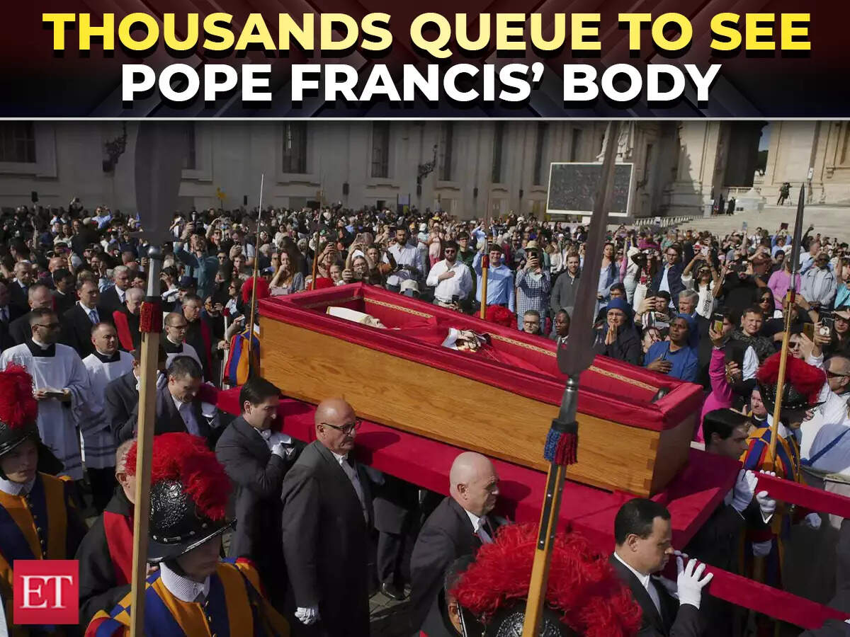 Pope Francis tributes: Thousands queue to see Pope lying in state at St ...