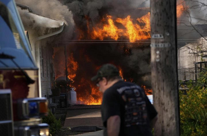 New Jersey wildfire continues to burn as state of emergency declared