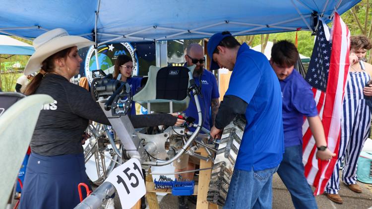 UAH overcomes broken suspension to claim third at NASA rover challenge