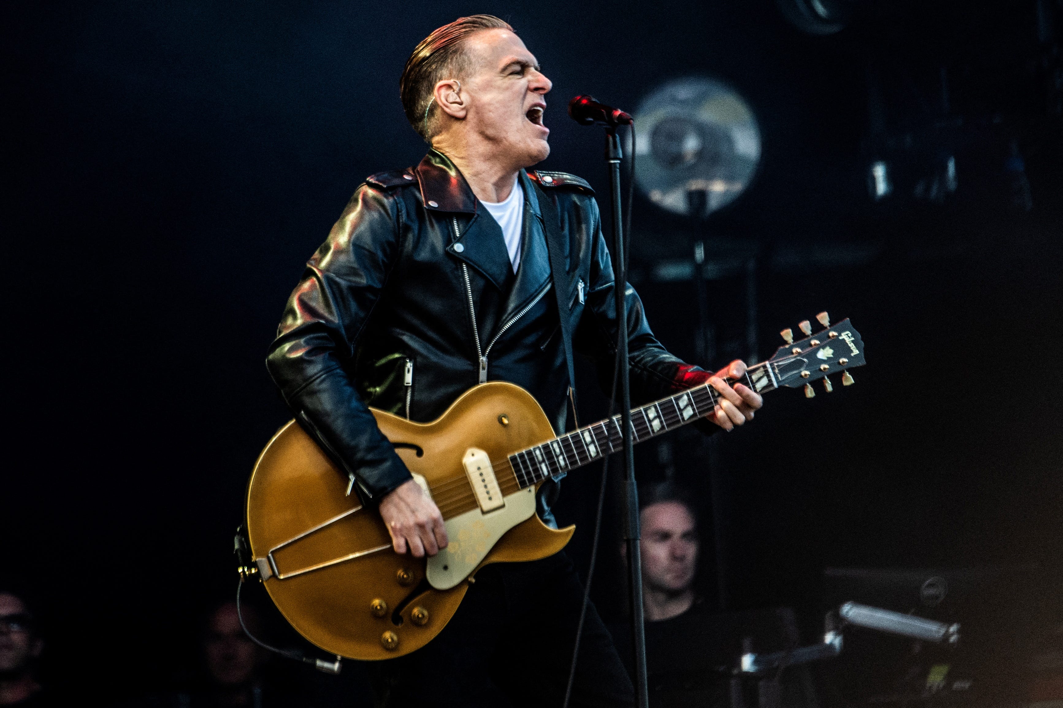 Bryan Adams on new tour with Pat Benatar, 'the power' of Tina Turner ...