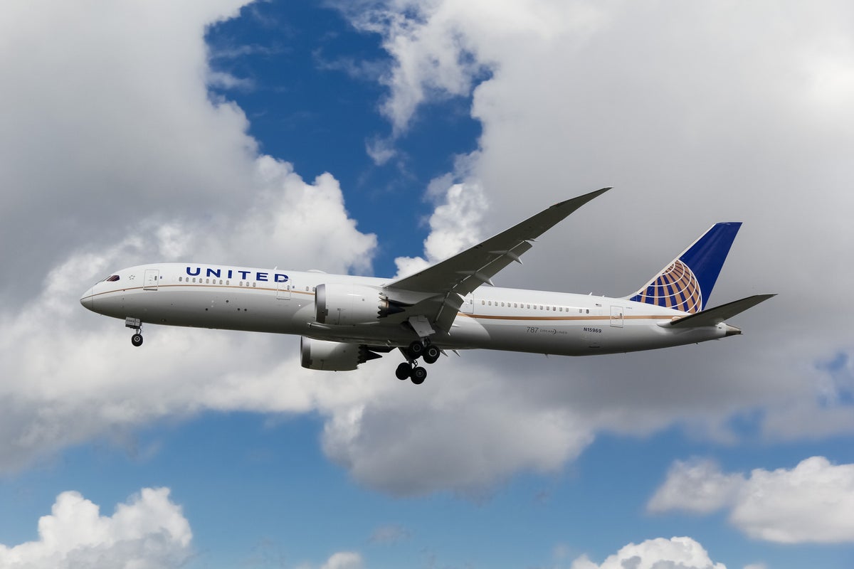 Multiple injuries after ‘unexpected’ turbulence hits United Airlines ...