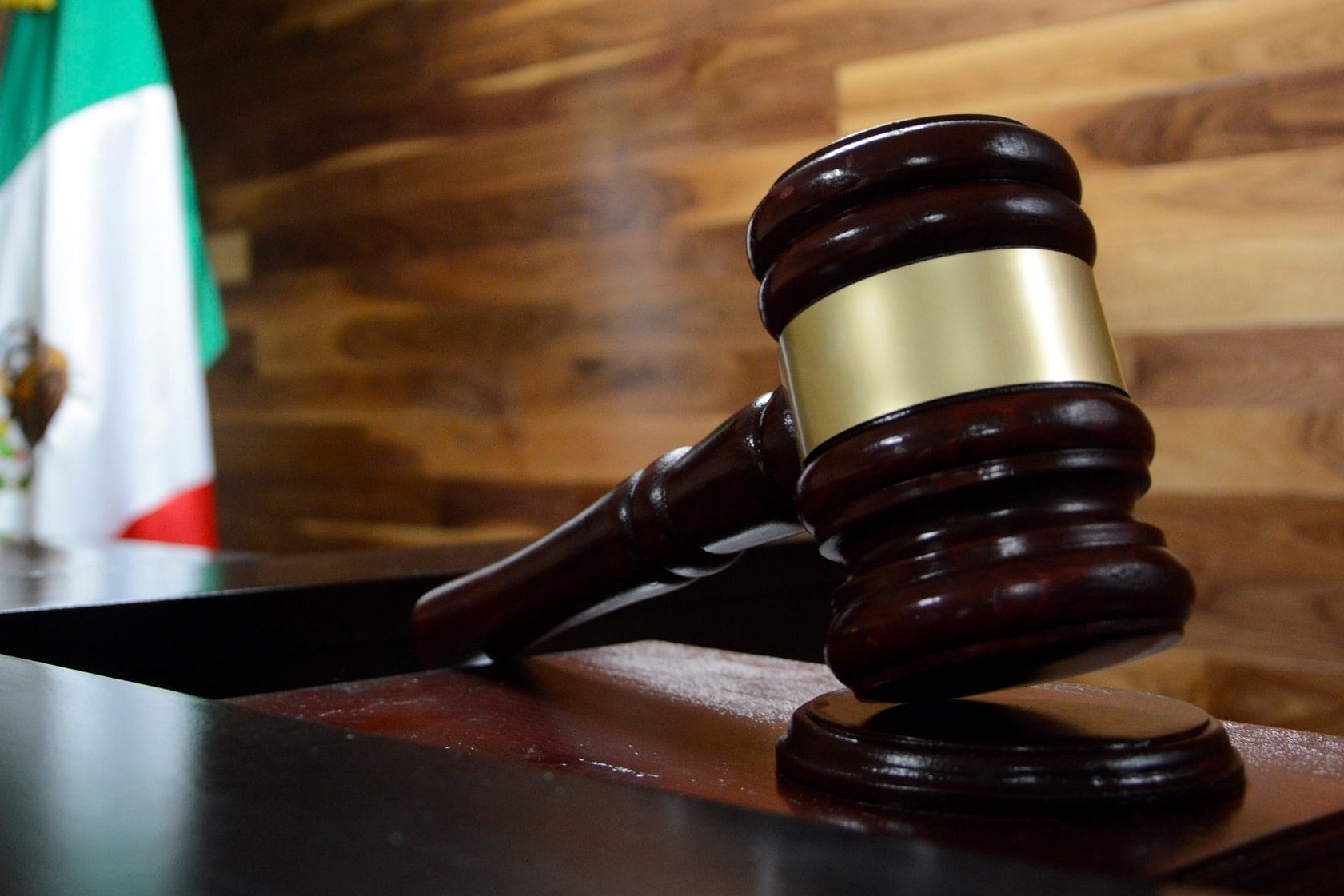 Con la reforma a la Ley de Amparo se elimina la defensa frente a los abusos del poder.