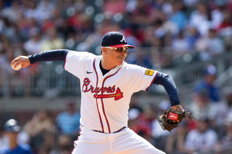 41-year-old Jesse Chavez keeps finding his way back to Braves