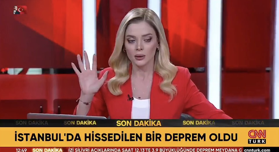 Powerful 6.2 earthquake rocks Istanbul, sending residents fleeing