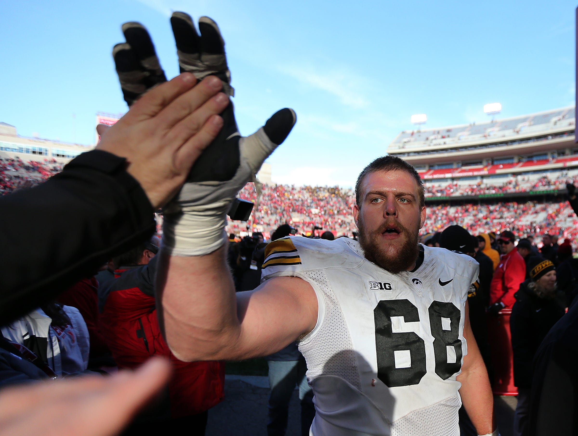 Former Hawkeye football legend Brandon Scherff elected to Iowa ...