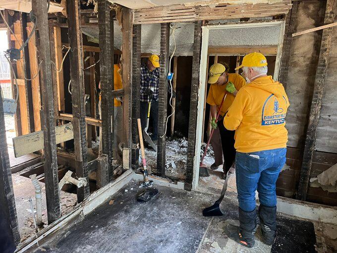 Flood survivors receiving help cleaning out homes from Kentucky Baptist ...