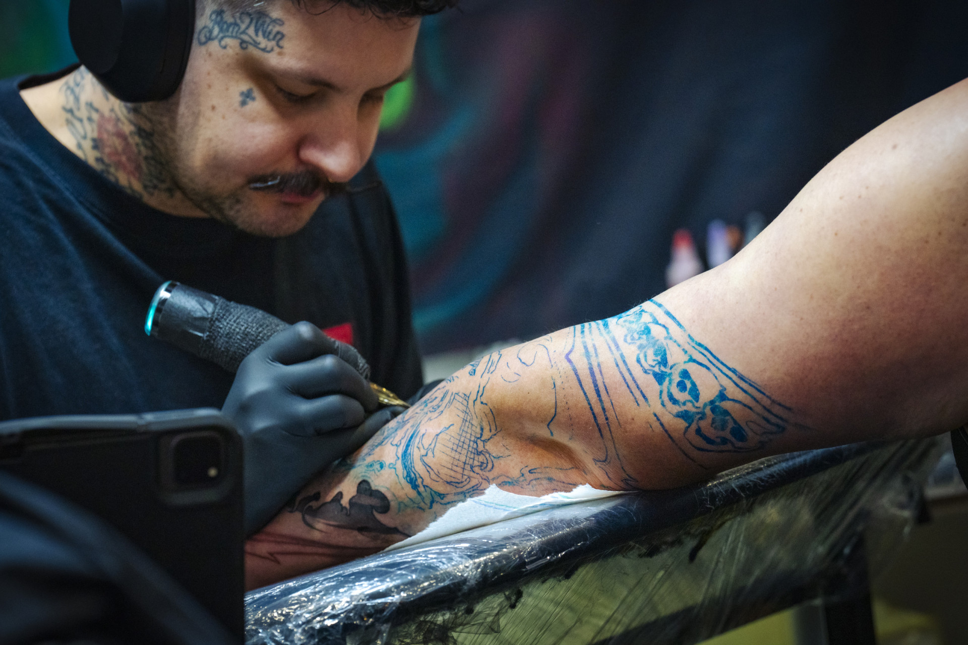 FDA warns: bacteria in tattoo ink can lead to severe health risks