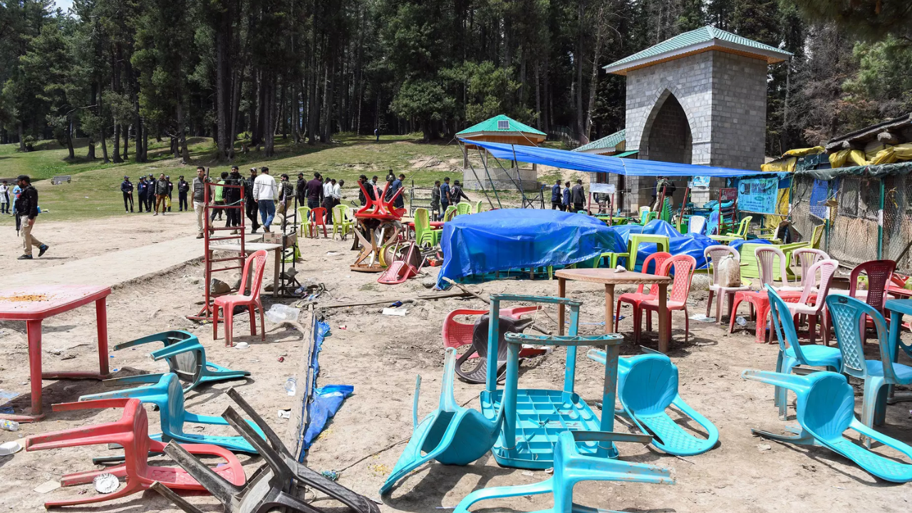 Airlines, airports unite to bring Pahalgam victim's body, family home ...