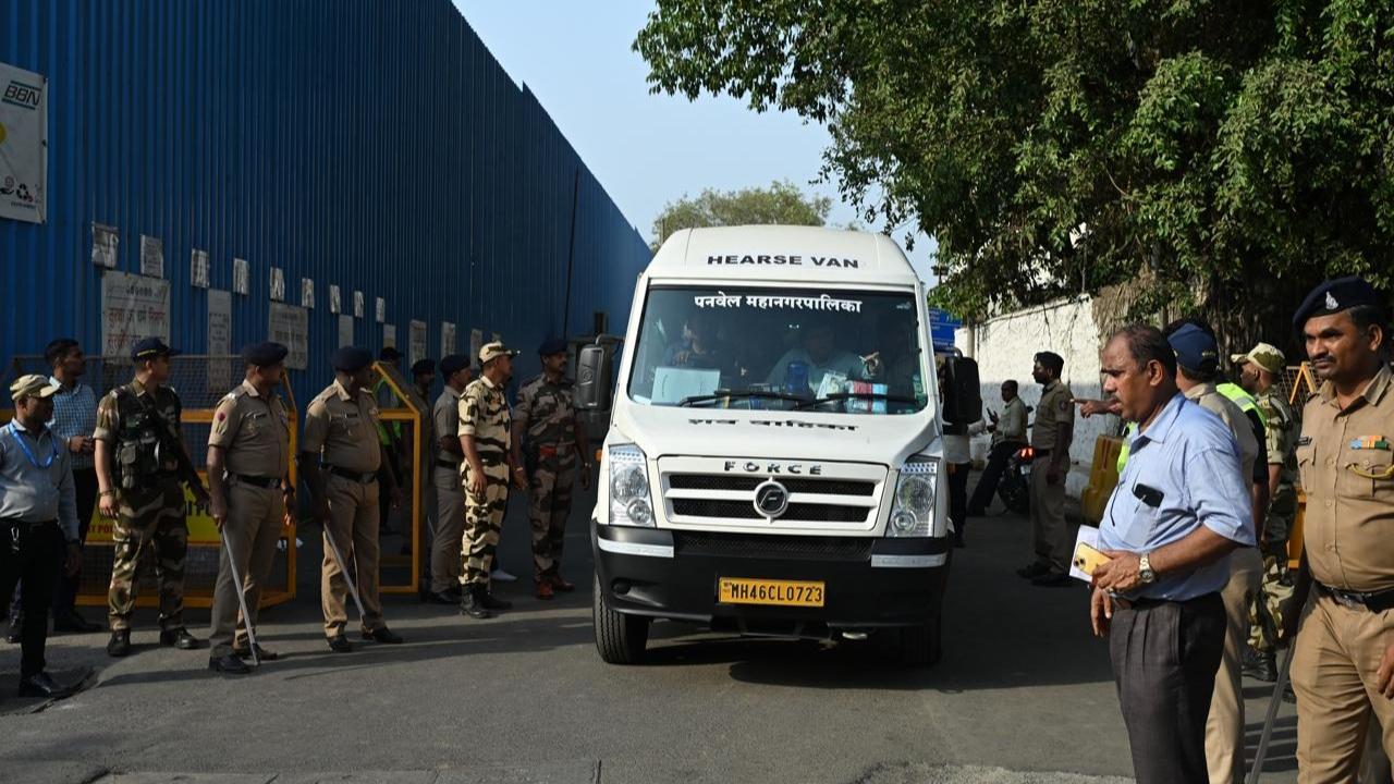 Body of Pahalgam terror attack victim Dilip Desale reaches Navi Mumbai