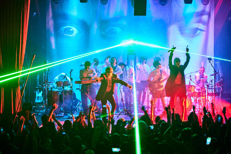 Argentina's Ca7riel and Paco Amoroso Bring Their Explosive Live Show to ...