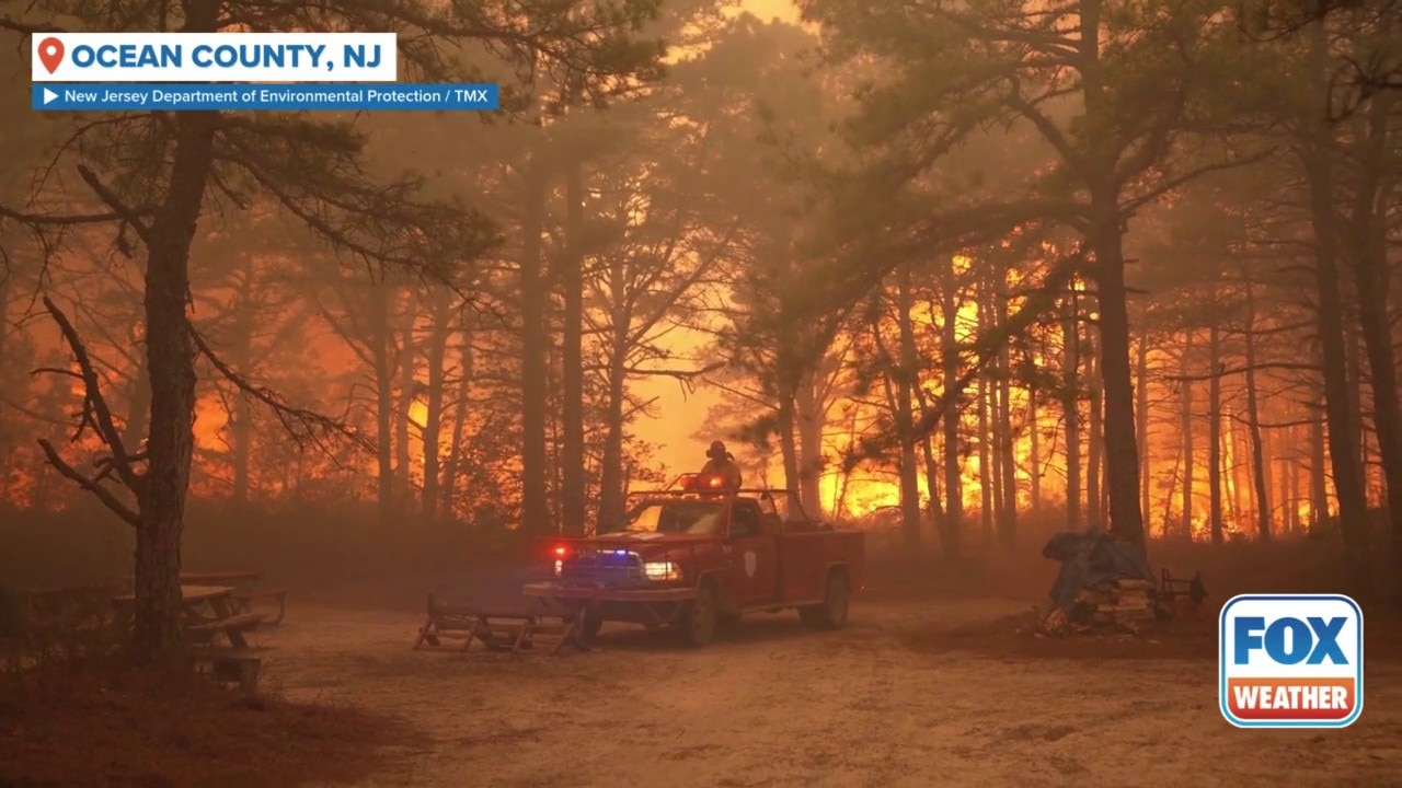 New Jersey Jones Road Fire burns forest in Ocean County