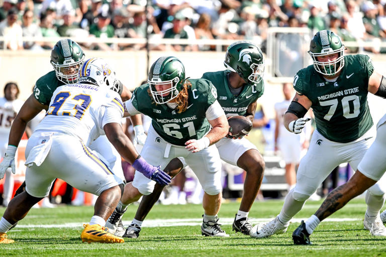 Projecting each Chicago Bears rookie's contract