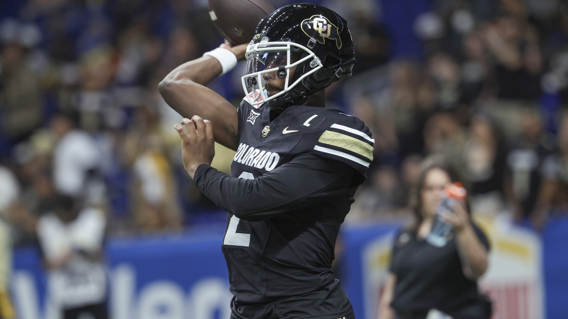 2025 NFL Mock Draft: Jaguars pull first stunner, Giants trade up for QB ...