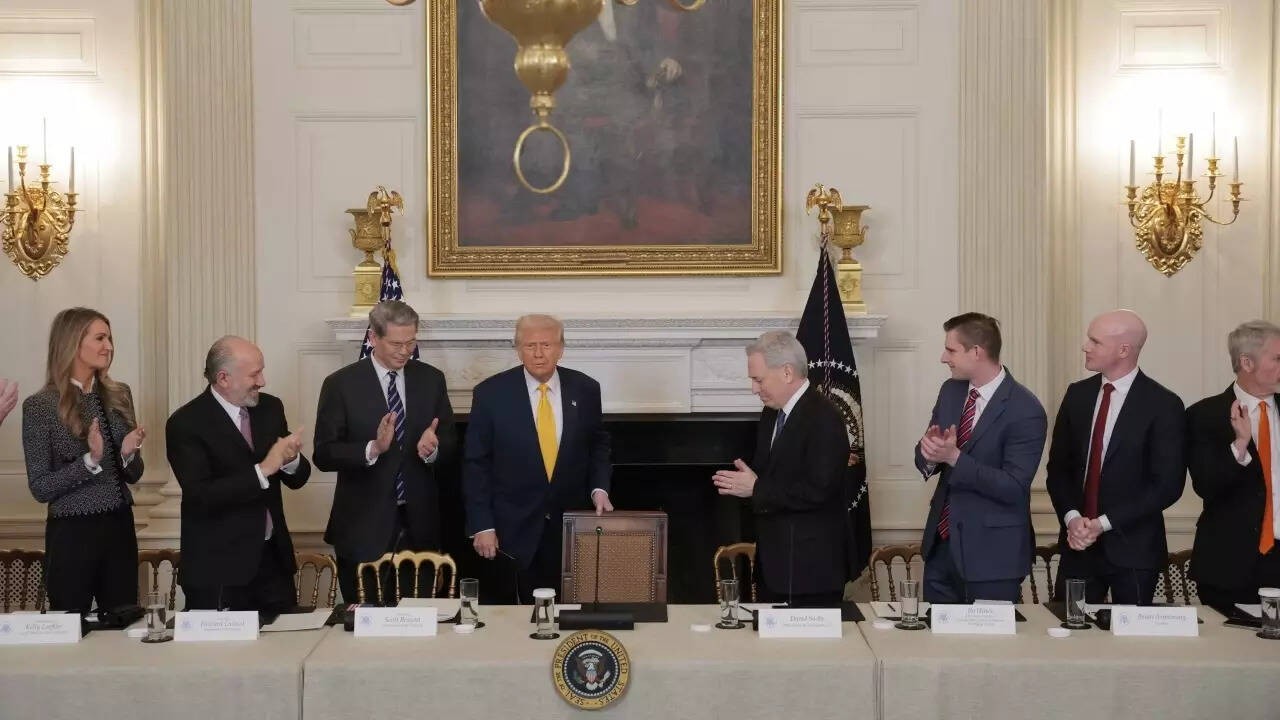 $TRUMP Coin Dinner: All you need to know about Trump's exclusive dinner ...