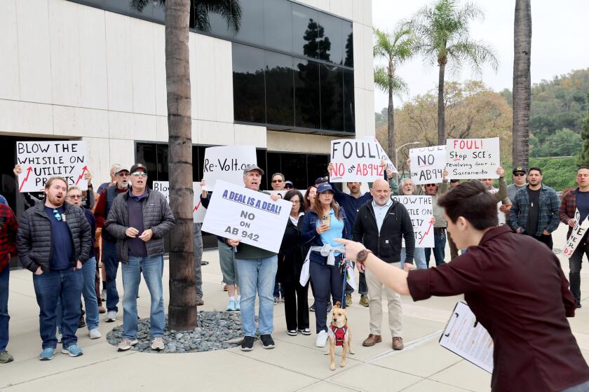 Fight intensifies over bill by former Edison executive to gut rooftop ...