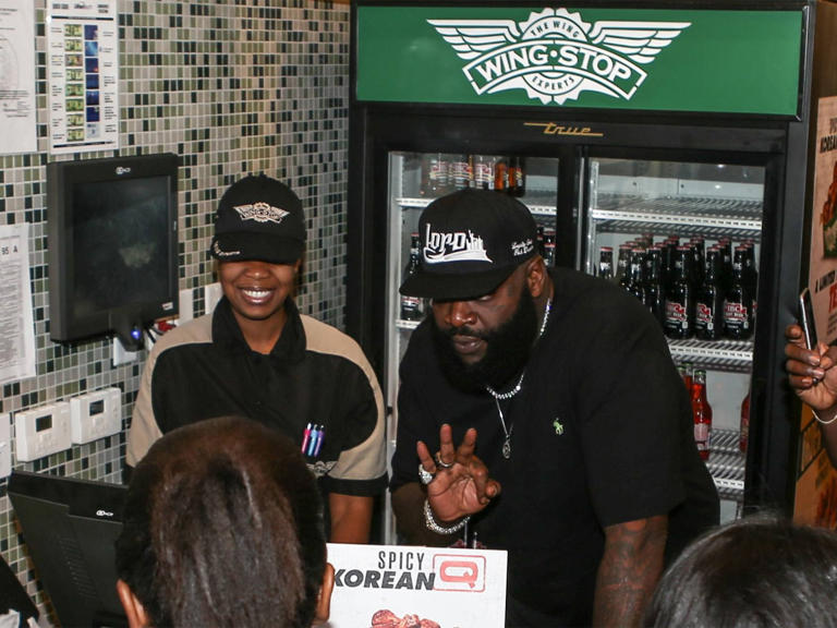 Wingstop is Now Open in Sydney, Here’s How Much it Costs