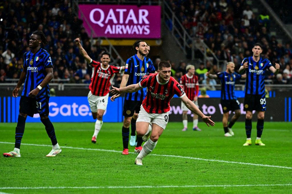 Bek Tim Juara 1999 Bicara, Kenapa AC Milan Tidak Dari Dulu Pakai ... Bek Tim Juara 1999 Bicara, Kenapa AC Milan Tidak Dari Dulu Pakai ...