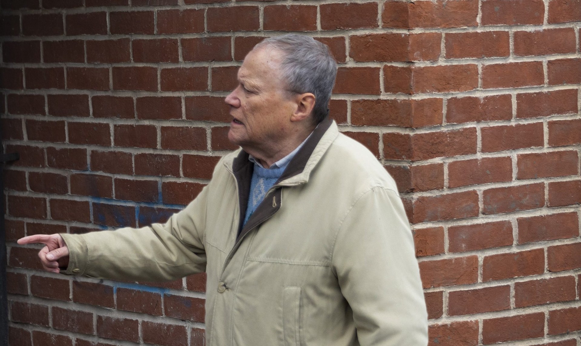 Roy gets moving request after horrific truth about vile villain in Coronation Street