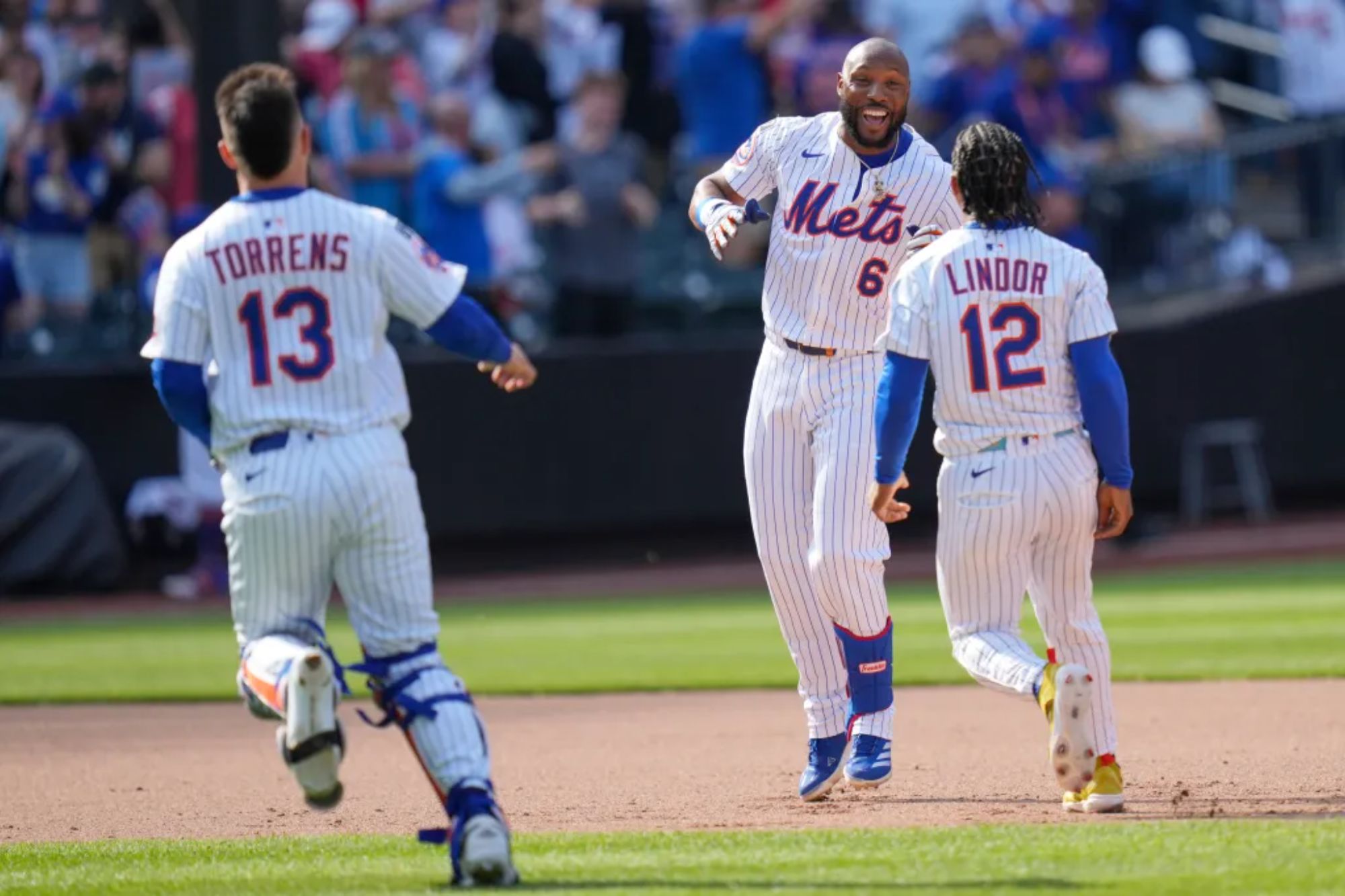 Mets walk off Phillies to add some drama to historic homestand