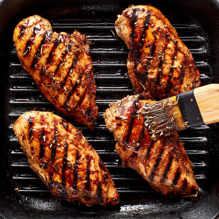 Here's How To Grill The Perfect Chicken Breast Every Time